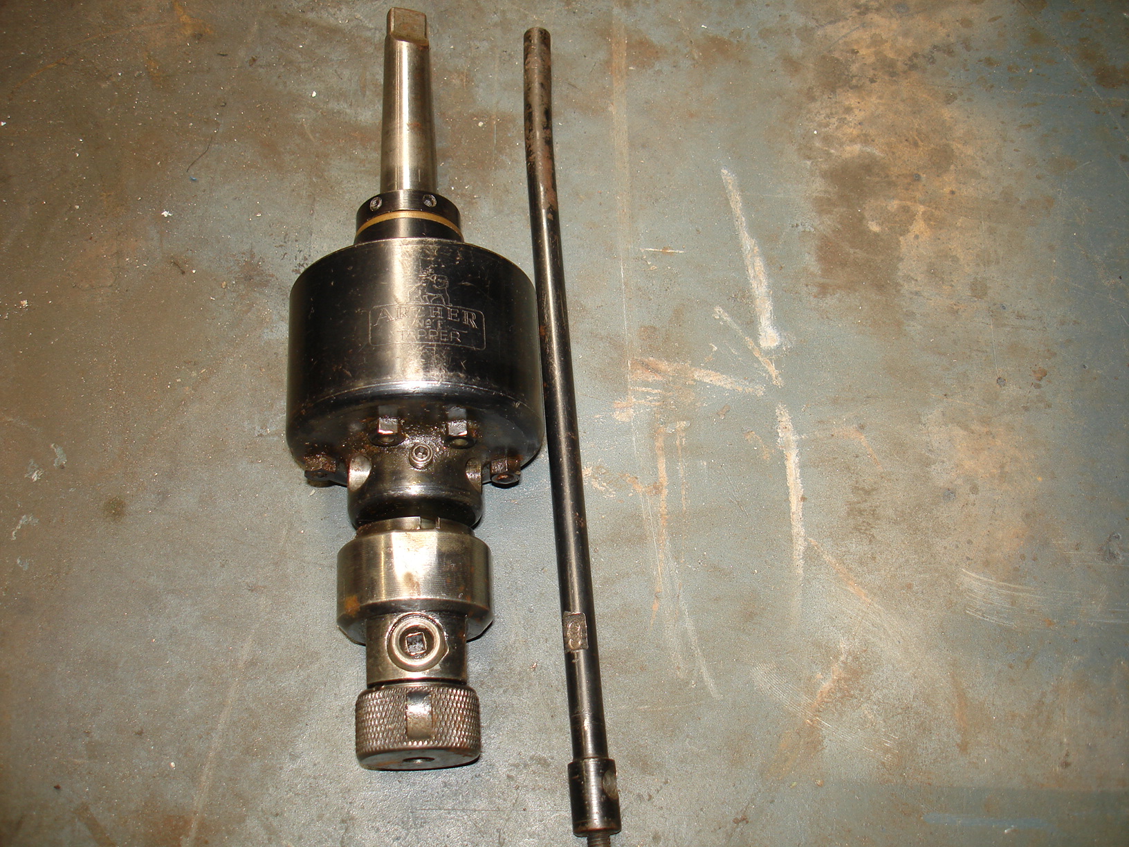 ARCHDALE No.1 TAPPING HEAD - Phil Geesin Machinery